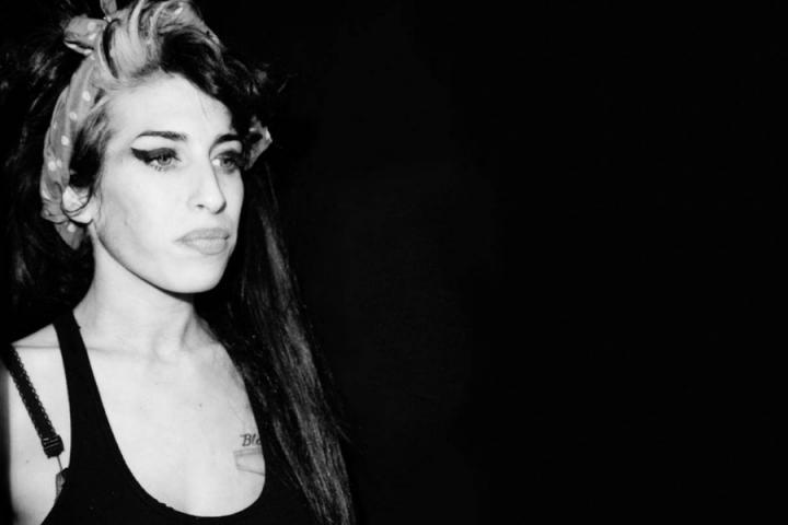 Amy家人将把她的经历改编成音乐剧搬上舞台，借此缅怀纪念_果酱音乐